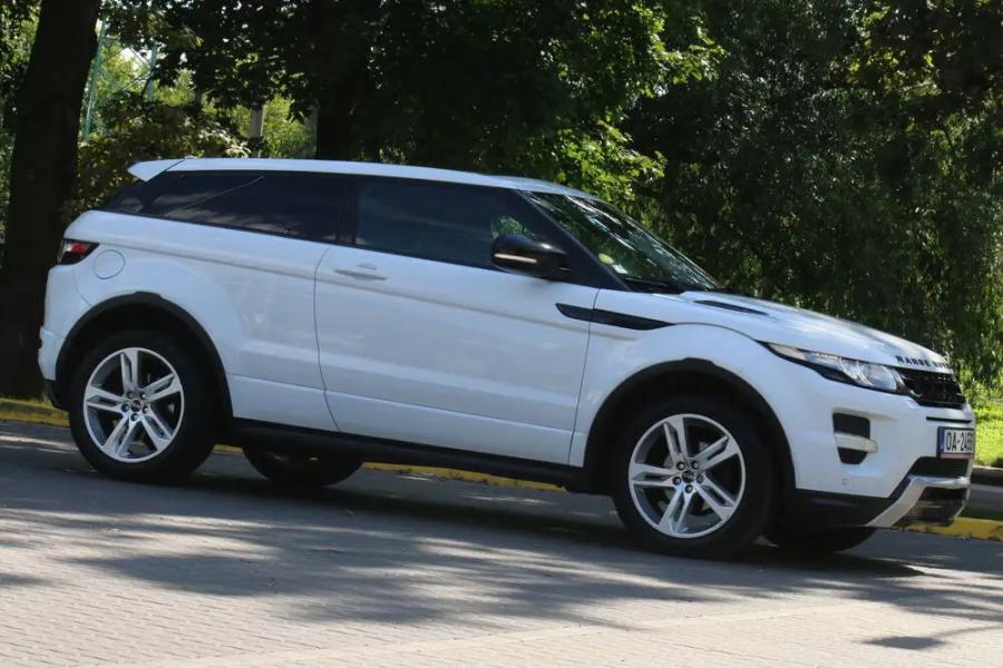 Balts Land Rover Range Rover Evoque 2012 Rīga, ar dzinēja tilpumu 2.20 L un nobraukumu 211 tūkst. km par 10990 €, foto 6 vietnē AUTOMOTO.COM.LV