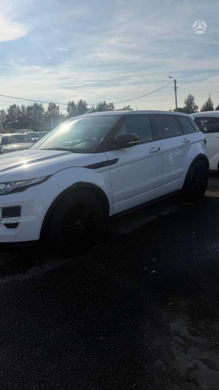 Balts Land Rover Range Rover Evoque 2012 Panevēža, ar dzinēja tilpumu 2.00 L un nobraukumu 166 tūkst. km par 5300 €, foto 4 vietnē AUTOMOTO.COM.LV