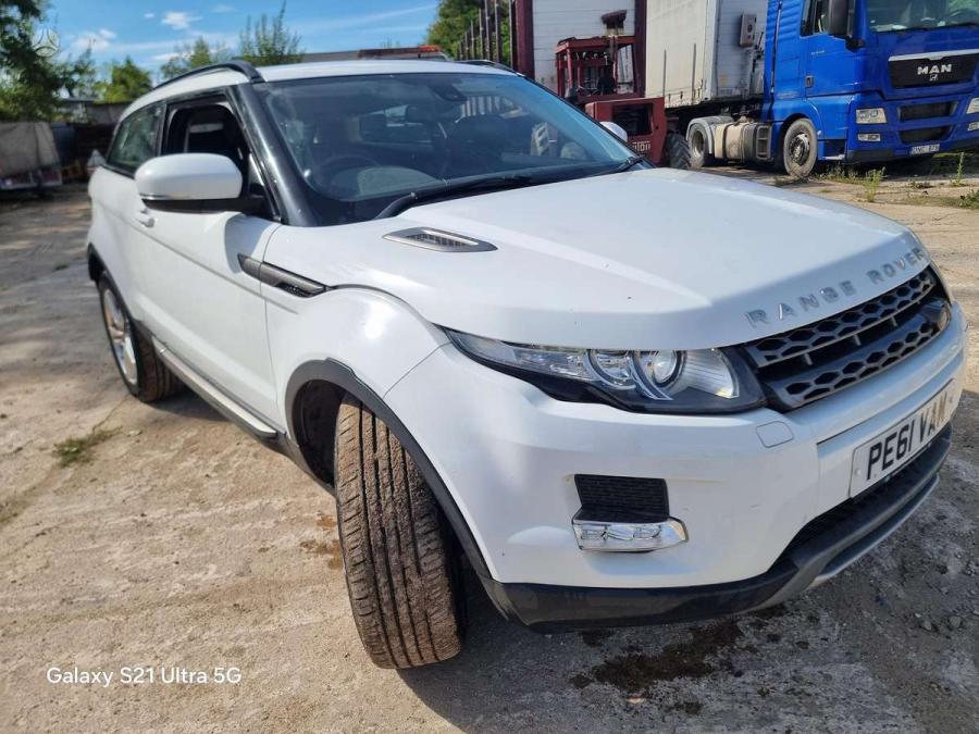 Balts Land Rover Range Rover Evoque 2012 Jonava, ar dzinēja tilpumu 2.18 L un nobraukumu 107 tūkst. km par 2999 €, foto 1 vietnē AUTOMOTO.COM.LV