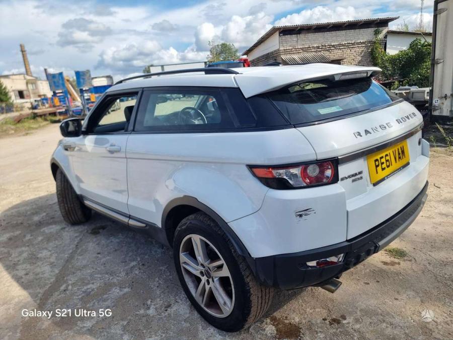 Balts Land Rover Range Rover Evoque 2012 Jonava, ar dzinēja tilpumu 2.18 L un nobraukumu 107 tūkst. km par 2999 €, foto 5 vietnē AUTOMOTO.COM.LV