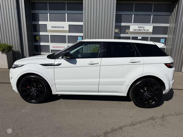 White Land Rover Range Rover Evoque 2012 in Joniskis, with an engine capacity of 2.00 L and mileage of 210 thousand km for 11300 €, photo 3 on AUTOMOTO.COM.LV