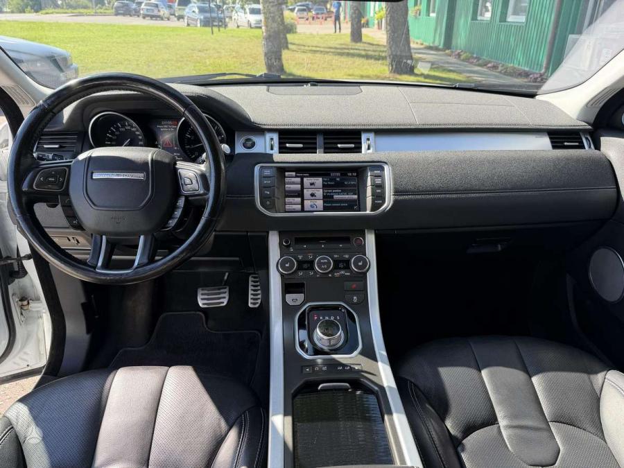 Balts Land Rover Range Rover Evoque 2012 Joniškis, ar dzinēja tilpumu 2.00 L un nobraukumu 210 tūkst. km par 11300 €, foto 12 vietnē AUTOMOTO.COM.LV