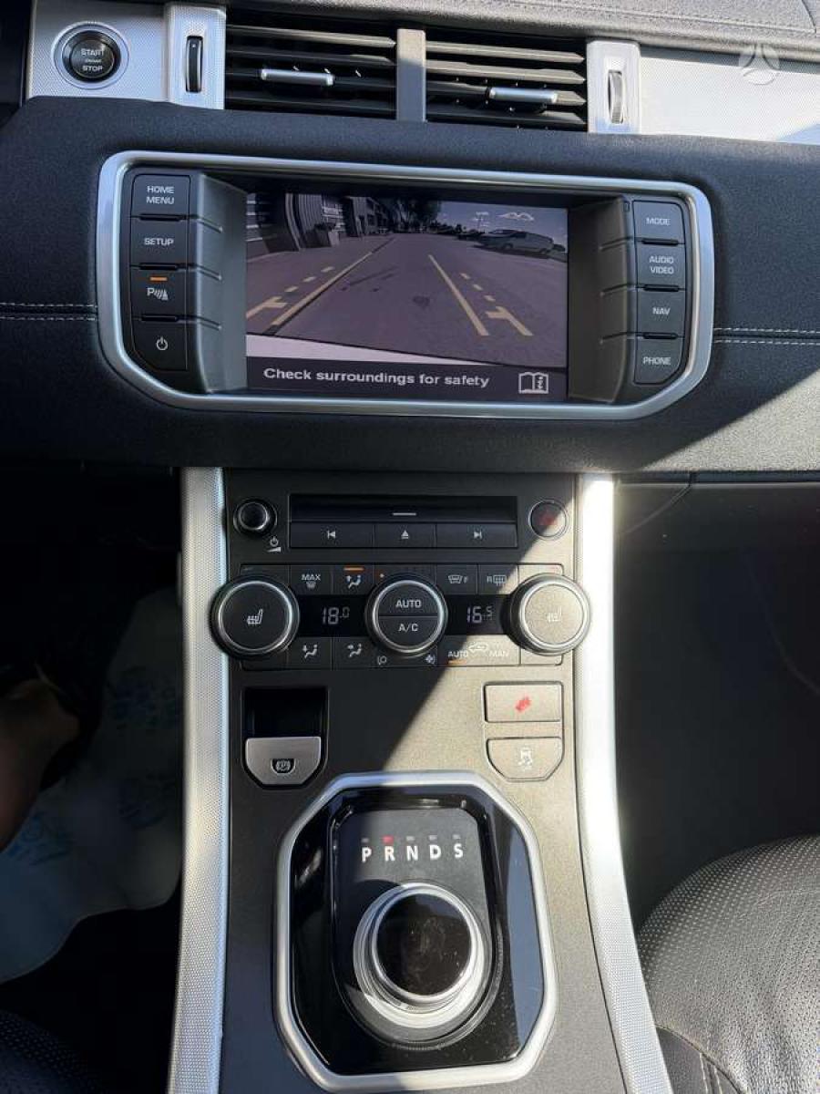 Balts Land Rover Range Rover Evoque 2012 Joniškis, ar dzinēja tilpumu 2.00 L un nobraukumu 210 tūkst. km par 11300 €, foto 22 vietnē AUTOMOTO.COM.LV