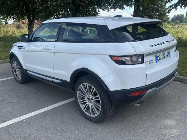 Balts Land Rover Range Rover Evoque 2012 Tauragė, ar dzinēja tilpumu 2.18 L un nobraukumu 273 tūkst. km par 7770 €, foto 5 vietnē AUTOMOTO.COM.LV