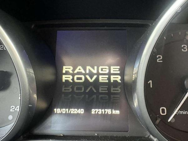 Balts Land Rover Range Rover Evoque 2012 Tauragė, ar dzinēja tilpumu 2.18 L un nobraukumu 273 tūkst. km par 7770 €, foto 8 vietnē AUTOMOTO.COM.LV