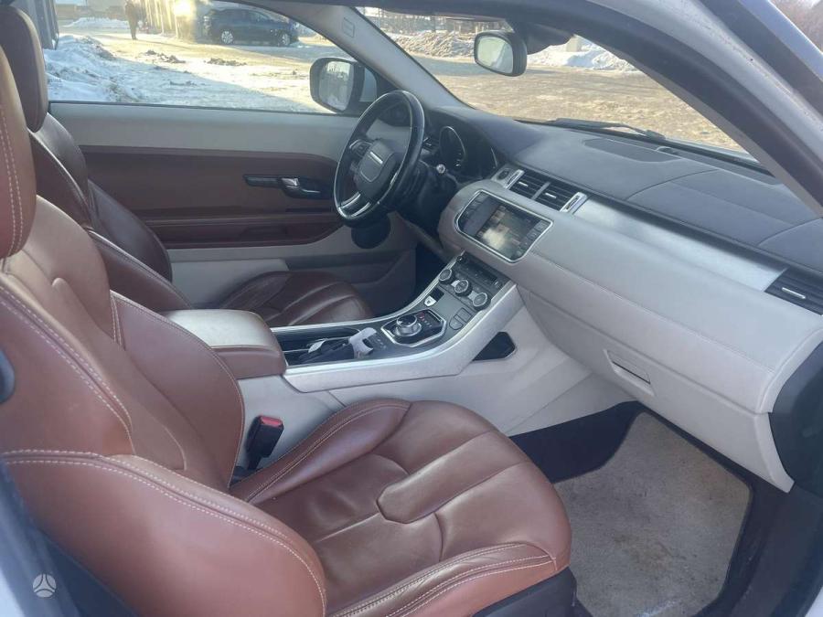 Balts Land Rover Range Rover Evoque 2012 Tauragė, ar dzinēja tilpumu 2.18 L un nobraukumu 273 tūkst. km par 7770 €, foto 15 vietnē AUTOMOTO.COM.LV