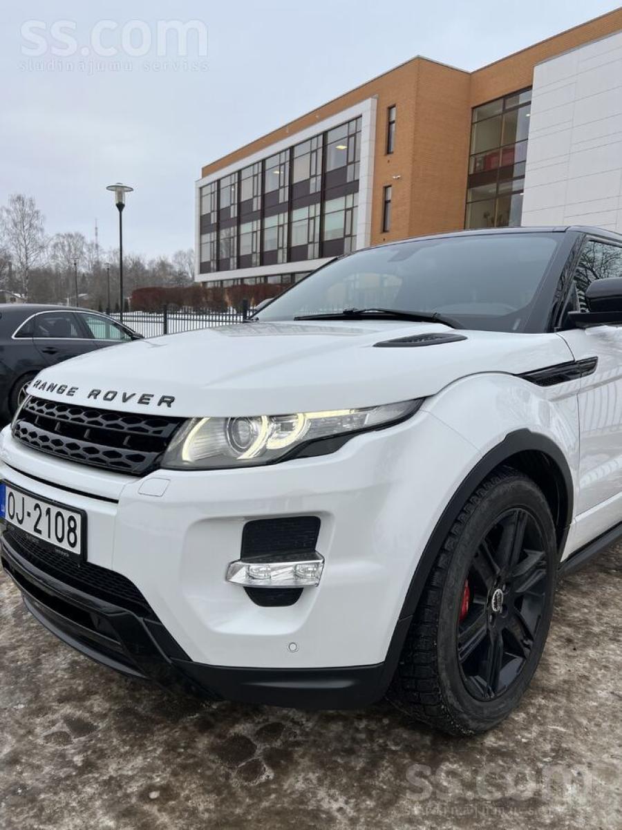 Белый Ленд Ровер Рендж Ровер Эвок 2012 в Валмиера, объемом двигателя 2.20 л и пробегом 217 тыс. км за 11500 €, фото 3 на AUTOMOTO.COM.LV
