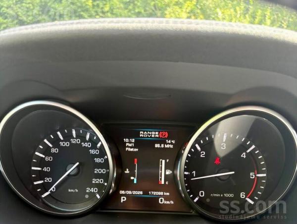 Balts Land Rover Range Rover Evoque 2012 Rīga, ar dzinēja tilpumu 2.20 L un nobraukumu 172 tūkst. km par 12500 €, foto 3 vietnē AUTOMOTO.COM.LV