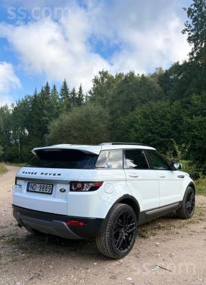 White Land Rover Range Rover Evoque 2012 in Riga, with an engine capacity of 2.20 L and mileage of 172 thousand km for 12500 €, photo 13 on AUTOMOTO.COM.LV