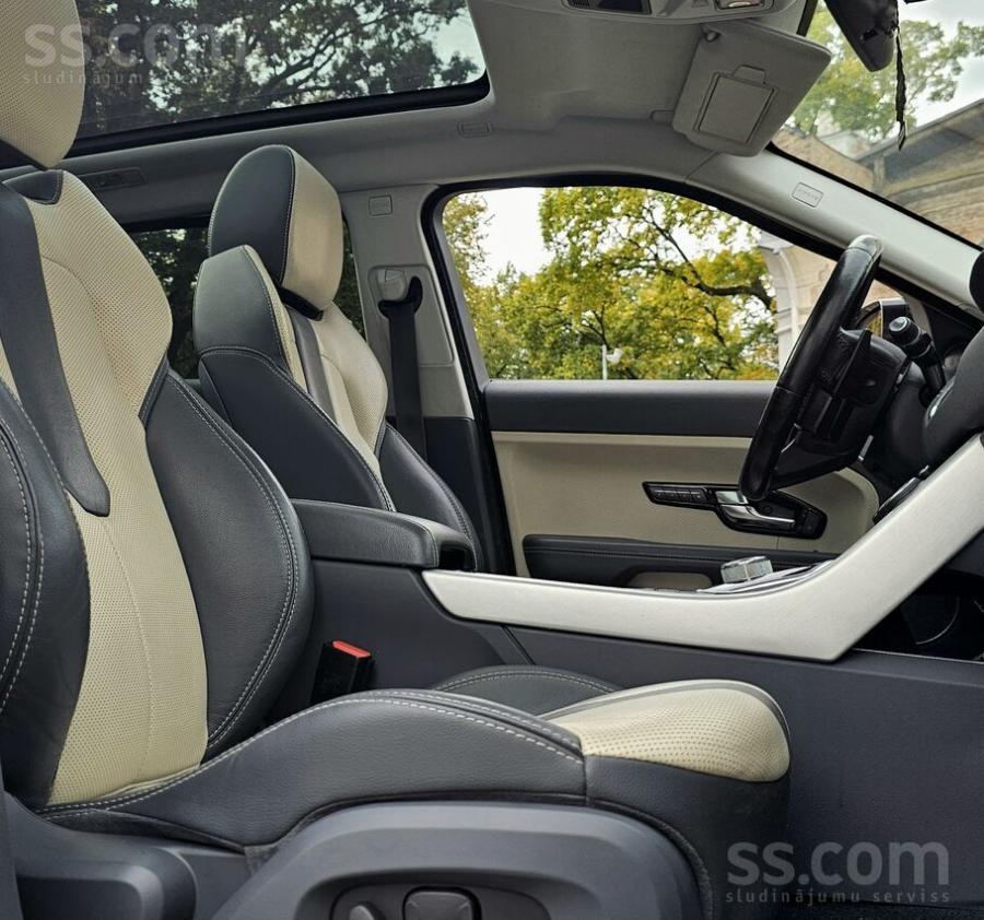 White Land Rover Range Rover Evoque 2012 in Jelgava, with an engine capacity of 2.20 L and mileage of 149 thousand km for 10900 €, photo 12 on AUTOMOTO.COM.LV