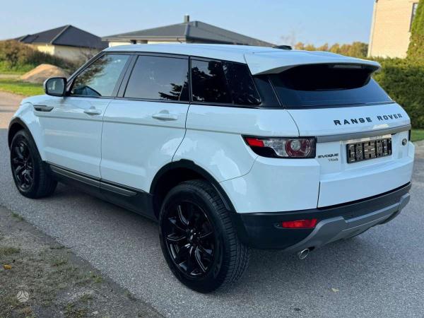Land Rover Range Rover Evoque 2012 Utena vietnē Balts Land Rover Range Rover Evoque 2012 Utena, ar dzinēja tilpumu 2.18 L un nobraukumu 217 tūkst. km par 8799 €, foto 4 vietnē AUTOMOTO.COM.LV