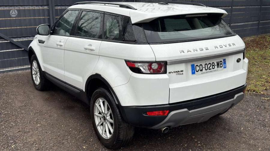 Balts Land Rover Range Rover Evoque 2013 Jonava, ar dzinēja tilpumu 2.18 L un nobraukumu 270 tūkst. km par 5200 €, foto 15 vietnē AUTOMOTO.COM.LV