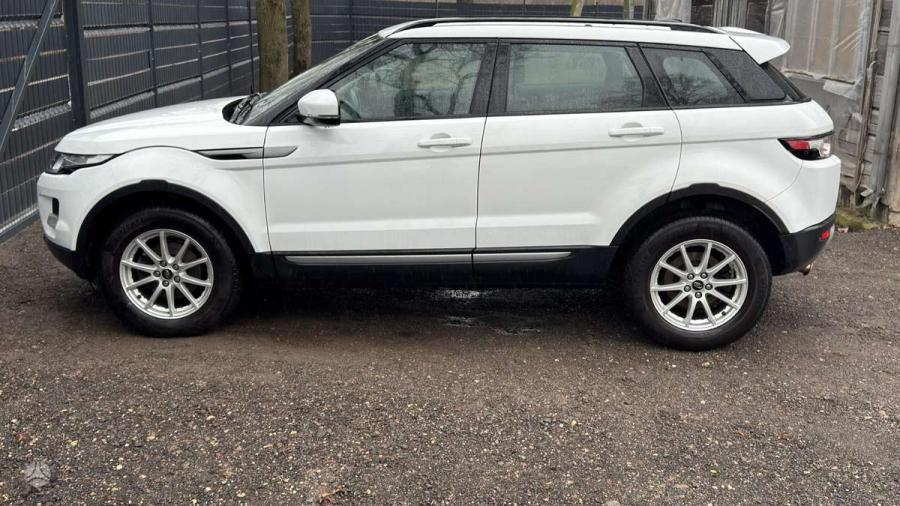 Balts Land Rover Range Rover Evoque 2013 Jonava, ar dzinēja tilpumu 2.18 L un nobraukumu 270 tūkst. km par 5200 €, foto 16 vietnē AUTOMOTO.COM.LV