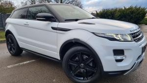 White Land Rover Range Rover Evoque 2013 in Siauliai, with an engine capacity of 2.20 L and mileage of 170 thousand km for 10500 €, photo 14 on AUTOMOTO.COM.LV