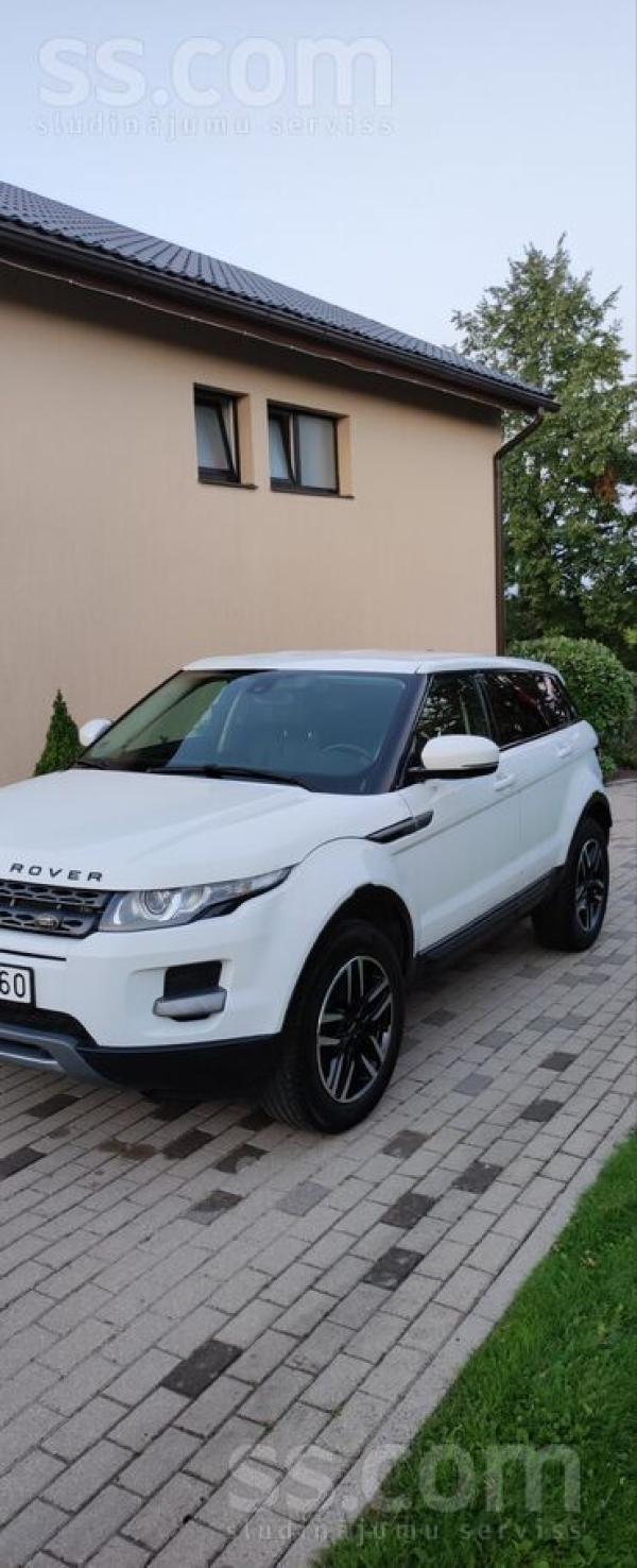 Balts Land Rover Range Rover Evoque 2013 Dobele, ar dzinēja tilpumu 2.20 L un nobraukumu 239 tūkst. km par 15500 €, foto 2 vietnē AUTOMOTO.COM.LV