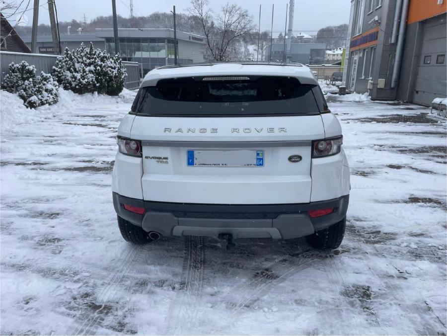 Balts Land Rover Range Rover Evoque 2013 Kauņa, ar dzinēja tilpumu 2.18 L un nobraukumu 380 tūkst. km par 6800 €, foto 4 vietnē AUTOMOTO.COM.LV