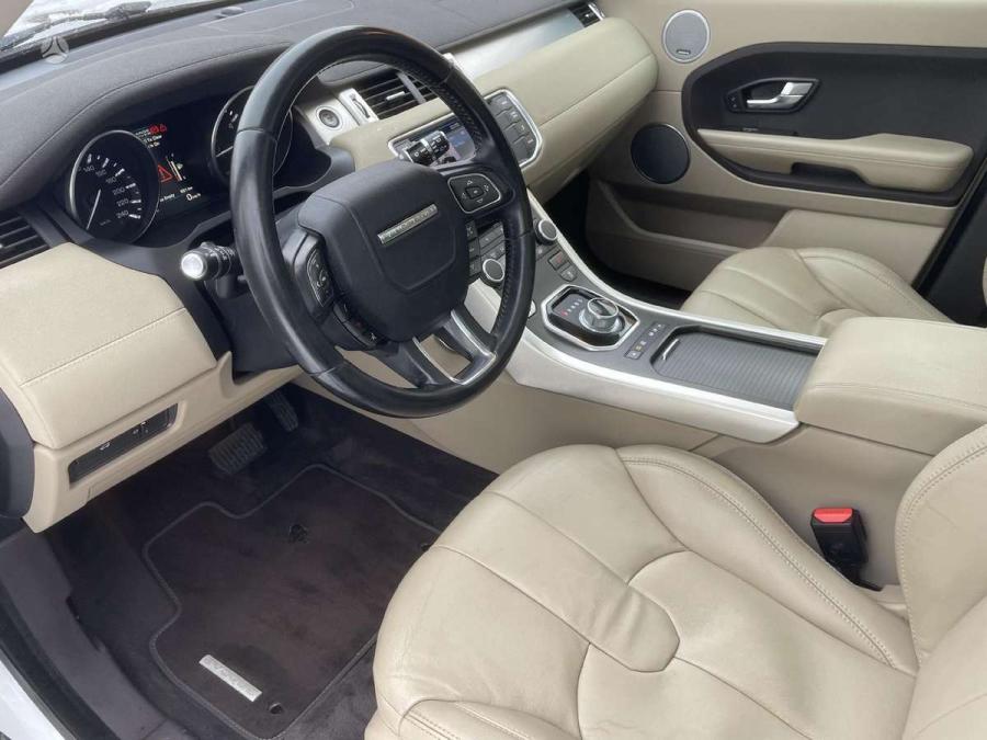 Balts Land Rover Range Rover Evoque 2013 Kauņa, ar dzinēja tilpumu 2.18 L un nobraukumu 380 tūkst. km par 6800 €, foto 13 vietnē AUTOMOTO.COM.LV