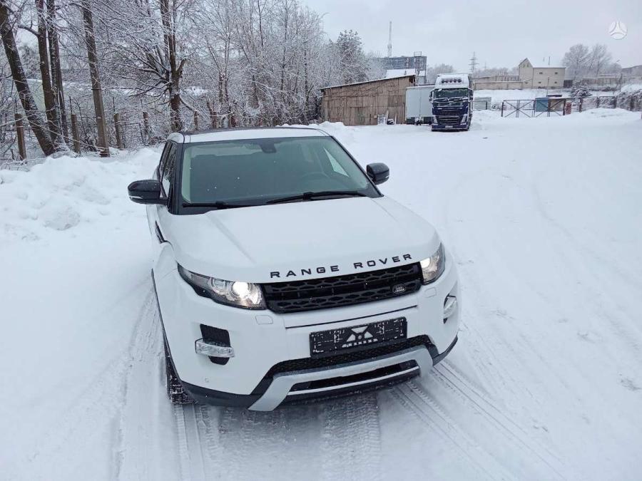 White Land Rover Range Rover Evoque 2013 in Alytus, with an engine capacity of 2.18 L and mileage of 264 thousand km for 9200 €, photo 15 on AUTOMOTO.COM.LV