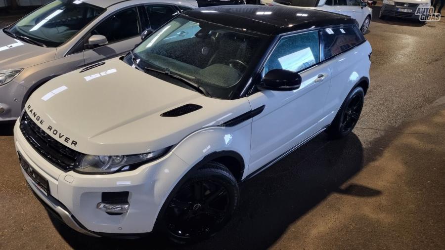 White Land Rover Range Rover Evoque 2013 in Siauliai, with an engine capacity of 2.20 L and mileage of 175 thousand km for 9999 €, photo 1 on AUTOMOTO.COM.LV