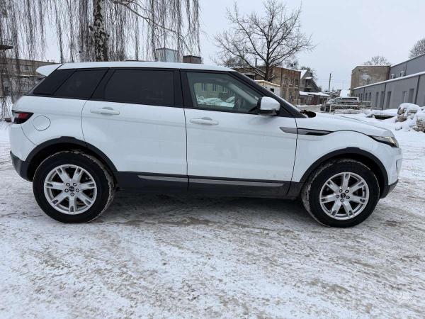 Balts Land Rover Range Rover Evoque 2013 Kauņa, ar dzinēja tilpumu 2.18 L un nobraukumu 380 tūkst. km par 6850 €, foto 5 vietnē AUTOMOTO.COM.LV