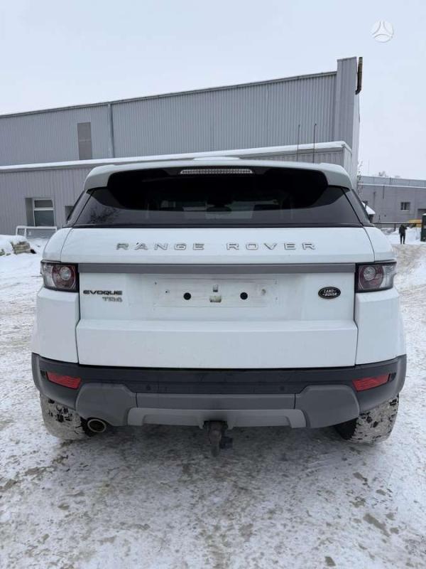 Balts Land Rover Range Rover Evoque 2013 Kauņa, ar dzinēja tilpumu 2.18 L un nobraukumu 380 tūkst. km par 6850 €, foto 7 vietnē AUTOMOTO.COM.LV