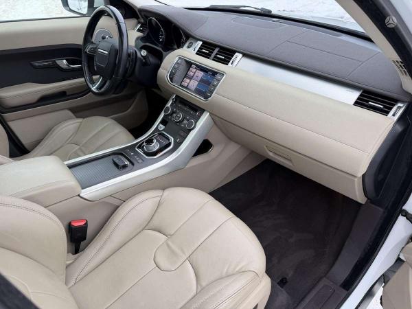 Balts Land Rover Range Rover Evoque 2013 Kauņa, ar dzinēja tilpumu 2.18 L un nobraukumu 380 tūkst. km par 6850 €, foto 10 vietnē AUTOMOTO.COM.LV