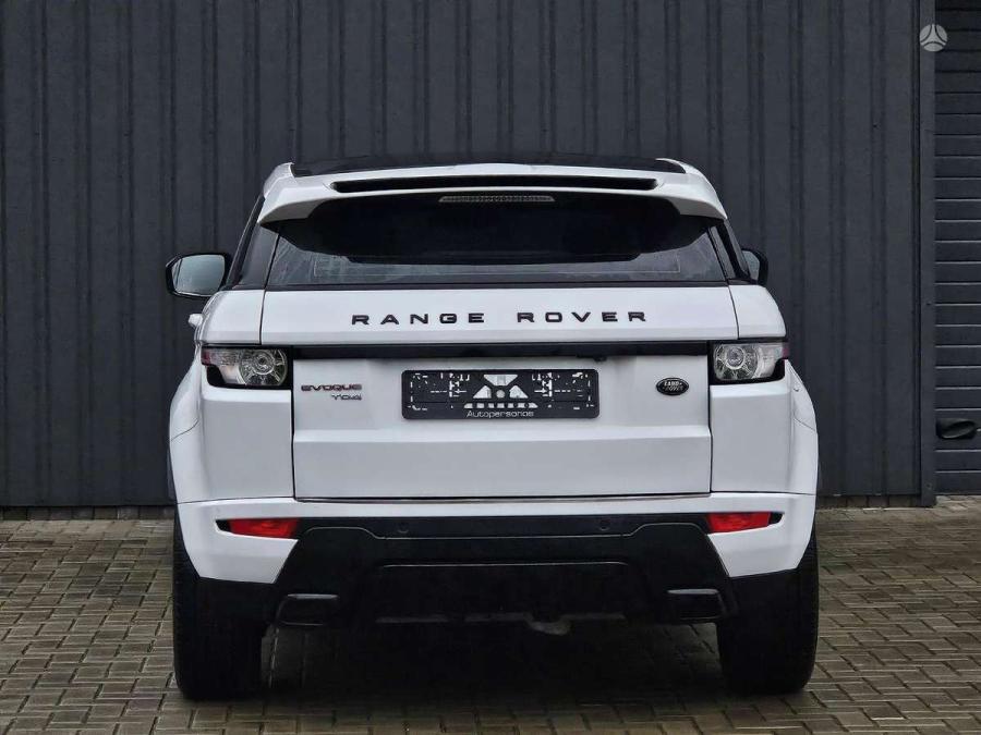 White Land Rover Range Rover Evoque 2013 in Kaunas, with an engine capacity of 2.20 L and mileage of 248 thousand km for 12550 €, photo 4 on AUTOMOTO.COM.LV