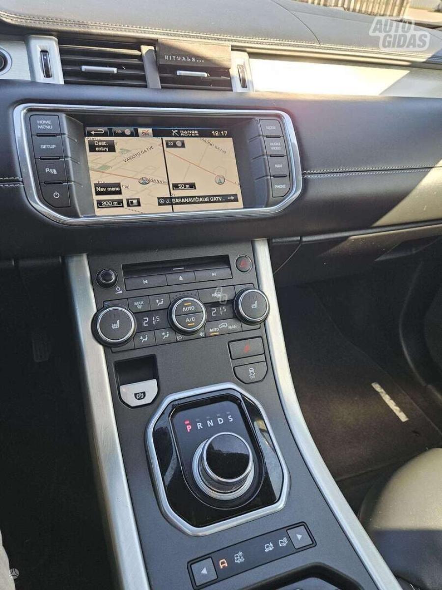 Balts Land Rover Range Rover Evoque 2013 Šauļi, ar dzinēja tilpumu 2.00 L un nobraukumu 257 tūkst. km par 12450 €, foto 22 vietnē AUTOMOTO.COM.LV
