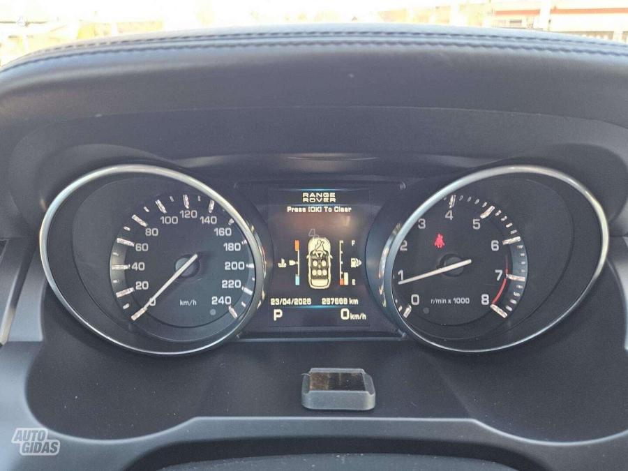 Balts Land Rover Range Rover Evoque 2013 Šauļi, ar dzinēja tilpumu 2.00 L un nobraukumu 257 tūkst. km par 12450 €, foto 28 vietnē AUTOMOTO.COM.LV
