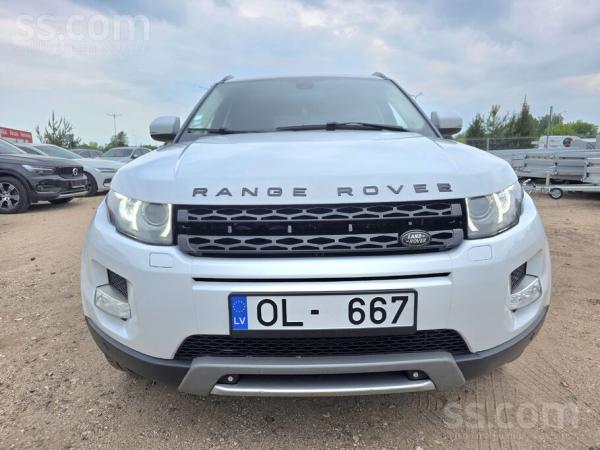 Balts Land Rover Range Rover Evoque 2013 Daugavpils, ar dzinēja tilpumu 2.20 L un nobraukumu 0 tūkst. km par 9350 €, foto 3 vietnē AUTOMOTO.COM.LV