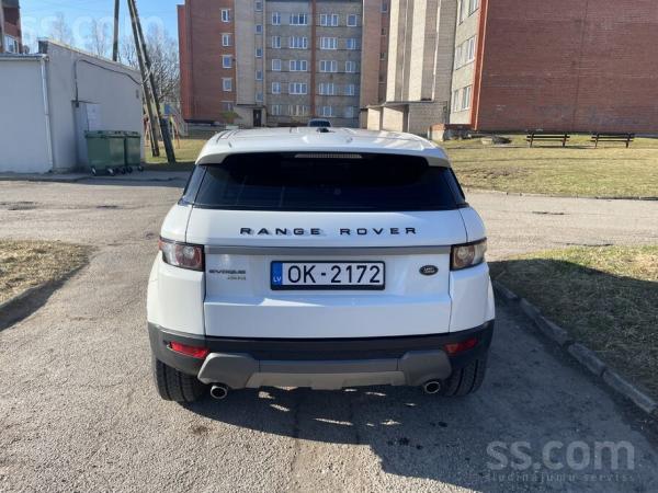 White Land Rover Range Rover Evoque 2013 in Rezekne, with an engine capacity of 2.20 L and mileage of 244 thousand km for 10250 €, photo 9 on AUTOMOTO.COM.LV