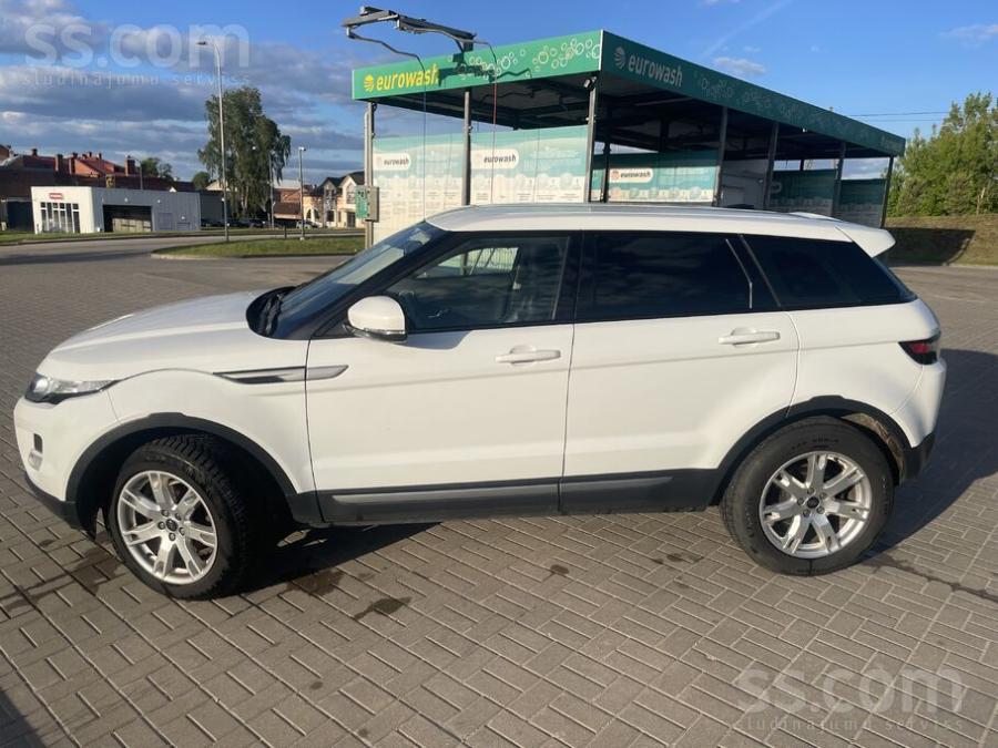 Balts Land Rover Range Rover Evoque 2013 Rēzekne, ar dzinēja tilpumu 2.20 L un nobraukumu 245 tūkst. km par 10250 €, foto 4 vietnē AUTOMOTO.COM.LV