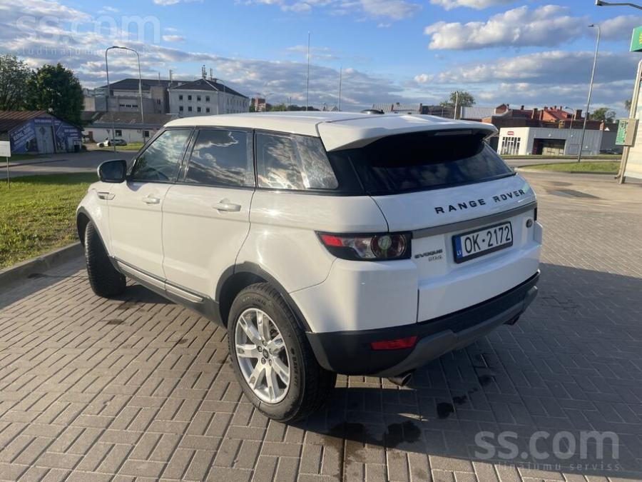 Balts Land Rover Range Rover Evoque 2013 Rēzekne, ar dzinēja tilpumu 2.20 L un nobraukumu 245 tūkst. km par 10250 €, foto 6 vietnē AUTOMOTO.COM.LV