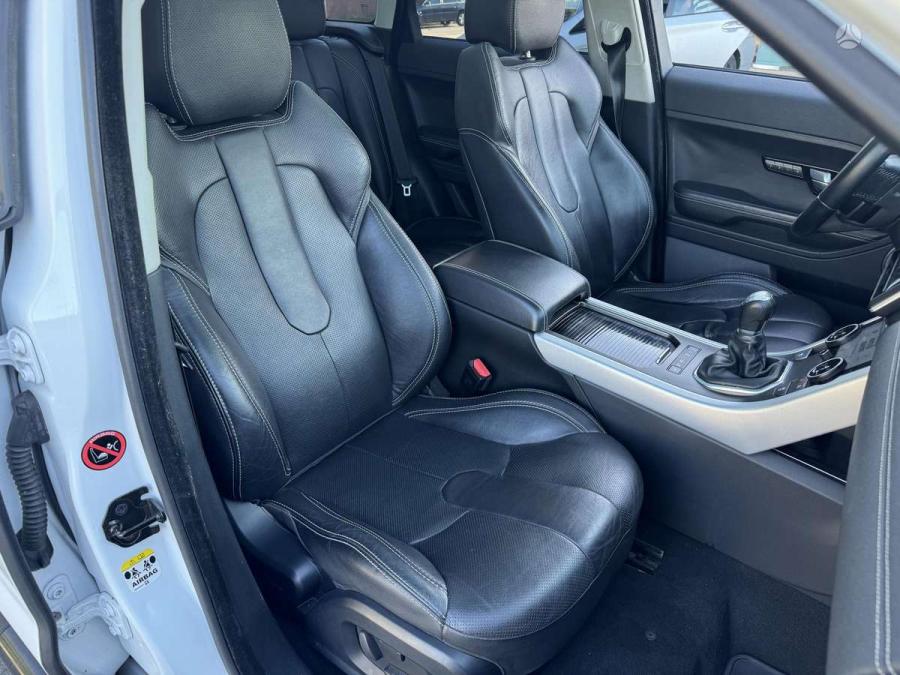 Balts Land Rover Range Rover Evoque 2013 Viļņa, ar dzinēja tilpumu 2.18 L un nobraukumu 192 tūkst. km par 7200 €, foto 12 vietnē AUTOMOTO.COM.LV
