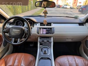 White Land Rover Range Rover Evoque 2013 in Riga, with an engine capacity of 2.20 L and mileage of 245 thousand km for 10950 €, photo 11 on AUTOMOTO.COM.LV