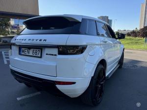 White Land Rover Range Rover Evoque 2013 in Vilnius, with an engine capacity of 2.18 L and mileage of 192 thousand km for 7100 €, photo 6 on AUTOMOTO.COM.LV