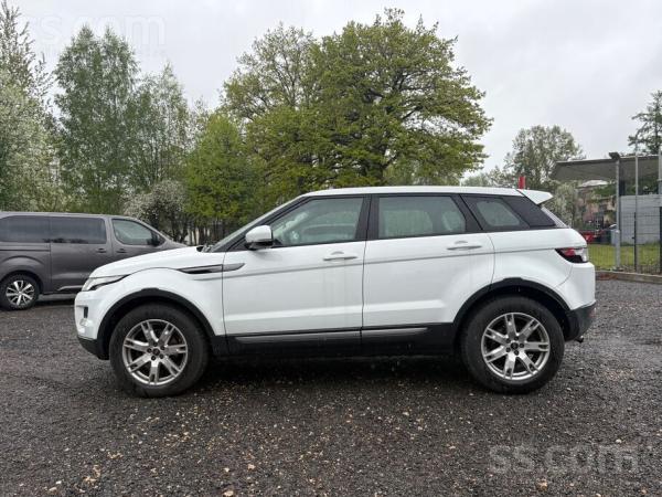 Balts Land Rover Range Rover Evoque 2013 Rīga, ar dzinēja tilpumu 2.20 L un nobraukumu 0 tūkst. km par 8900 €, foto 2 vietnē AUTOMOTO.COM.LV
