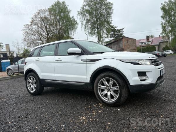 Balts Land Rover Range Rover Evoque 2013 Rīga, ar dzinēja tilpumu 2.20 L un nobraukumu 0 tūkst. km par 8900 €, foto 4 vietnē AUTOMOTO.COM.LV