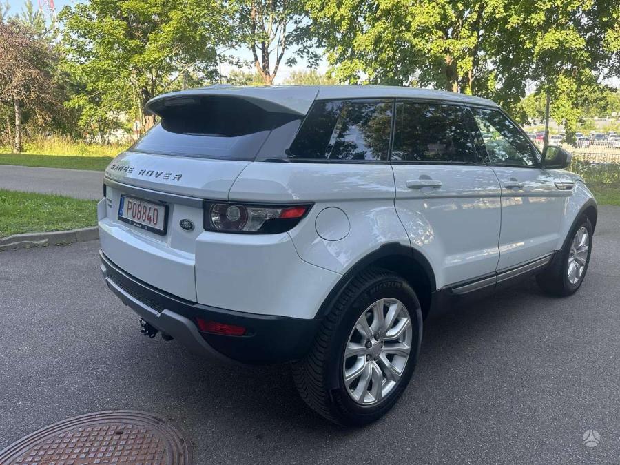 Balts Land Rover Range Rover Evoque 2013 Alīta, ar dzinēja tilpumu 2.18 L un nobraukumu 269 tūkst. km par 8900 €, foto 6 vietnē AUTOMOTO.COM.LV