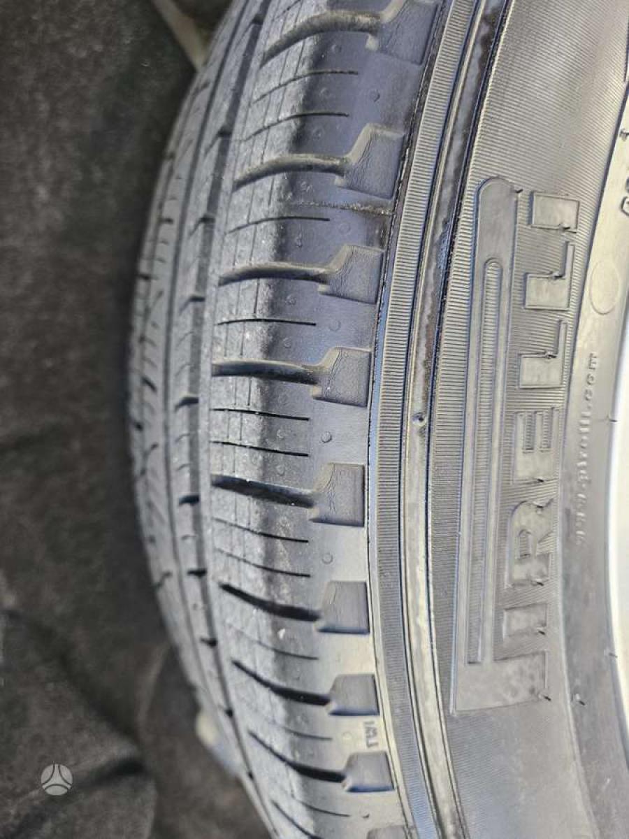 Balts Land Rover Range Rover Evoque 2013 Šauļi, ar dzinēja tilpumu 2.00 L un nobraukumu 257 tūkst. km par 12450 €, foto 27 vietnē AUTOMOTO.COM.LV