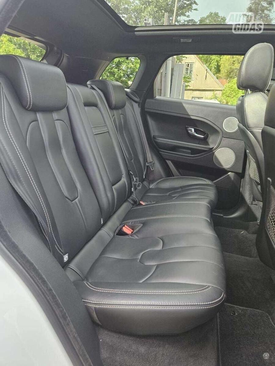 White Land Rover Range Rover Evoque 2013 in Siauliai, with an engine capacity of 2.00 L and mileage of 257 thousand km for 12450 €, photo 17 on AUTOMOTO.COM.LV