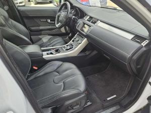 White Land Rover Range Rover Evoque 2013 in Siauliai, with an engine capacity of 2.00 L and mileage of 257 thousand km for 12450 €, photo 15 on AUTOMOTO.COM.LV