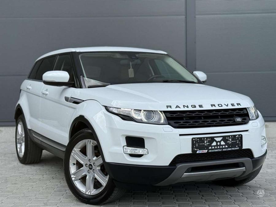 White Land Rover Range Rover Evoque 2013 in Siauliai, with an engine capacity of 2.18 L and mileage of 209 thousand km for 12950 €, photo 1 on AUTOMOTO.COM.LV