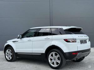 White Land Rover Range Rover Evoque 2013 in Siauliai, with an engine capacity of 2.18 L and mileage of 209 thousand km for 12950 €, photo 8 on AUTOMOTO.COM.LV