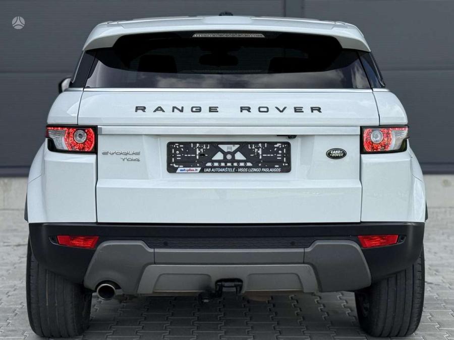 White Land Rover Range Rover Evoque 2013 in Siauliai, with an engine capacity of 2.18 L and mileage of 209 thousand km for 12950 €, photo 13 on AUTOMOTO.COM.LV