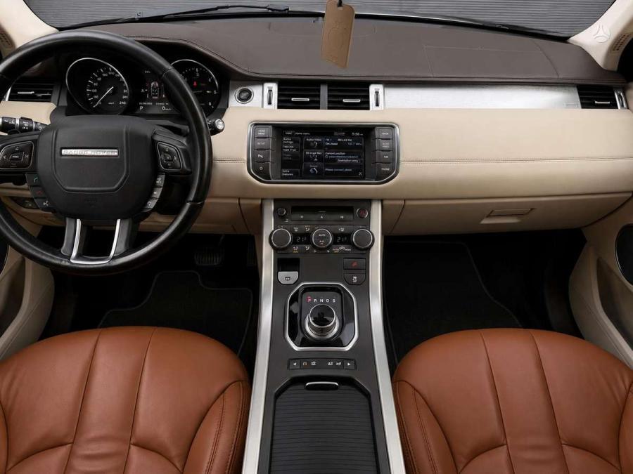 White Land Rover Range Rover Evoque 2013 in Siauliai, with an engine capacity of 2.18 L and mileage of 209 thousand km for 12950 €, photo 21 on AUTOMOTO.COM.LV