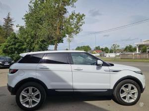 White Land Rover Range Rover Evoque 2013 in Siauliai, with an engine capacity of 2.00 L and mileage of 257 thousand km for 12450 €, photo 8 on AUTOMOTO.COM.LV