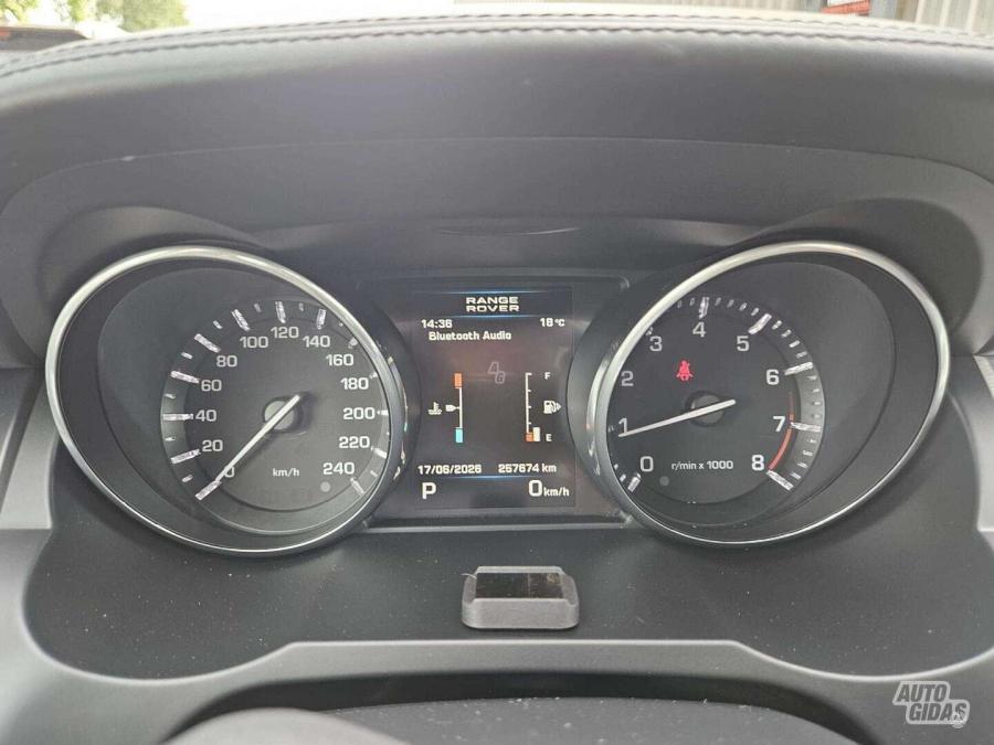 Balts Land Rover Range Rover Evoque 2013 Šauļi, ar dzinēja tilpumu 2.00 L un nobraukumu 257 tūkst. km par 12450 €, foto 24 vietnē AUTOMOTO.COM.LV