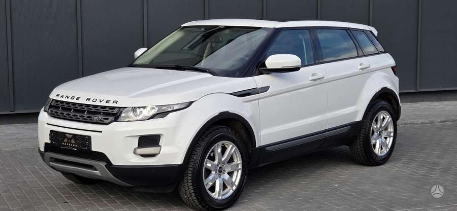 White Land Rover Range Rover Evoque 2013 in Siauliai, with an engine capacity of 2.20 L and mileage of 325 thousand km for 6999 €, photo 3 on AUTOMOTO.COM.LV