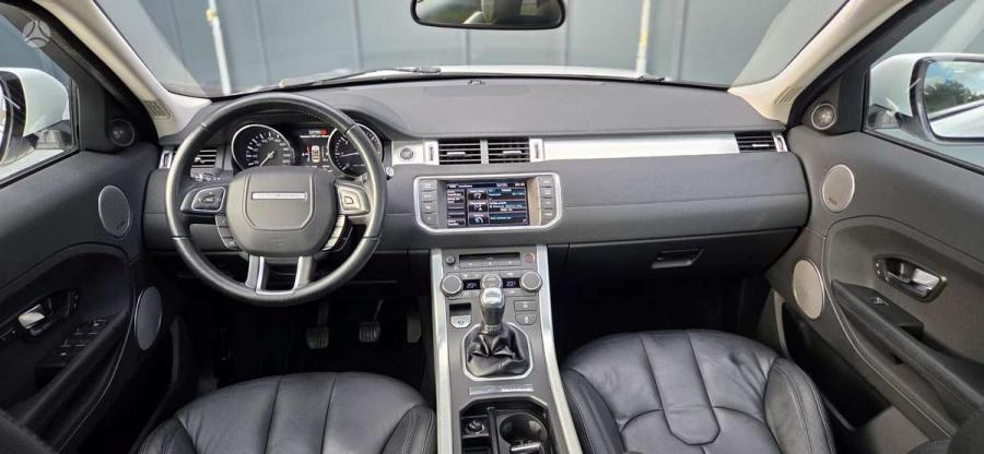 White Land Rover Range Rover Evoque 2013 in Siauliai, with an engine capacity of 2.20 L and mileage of 325 thousand km for 6999 €, photo 10 on AUTOMOTO.COM.LV